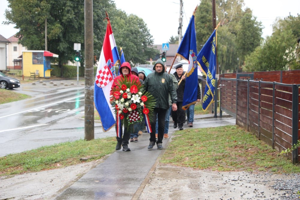 Obilježena 33. obljetnica oslobađanja karaule u Novom Gracu - Službene ...